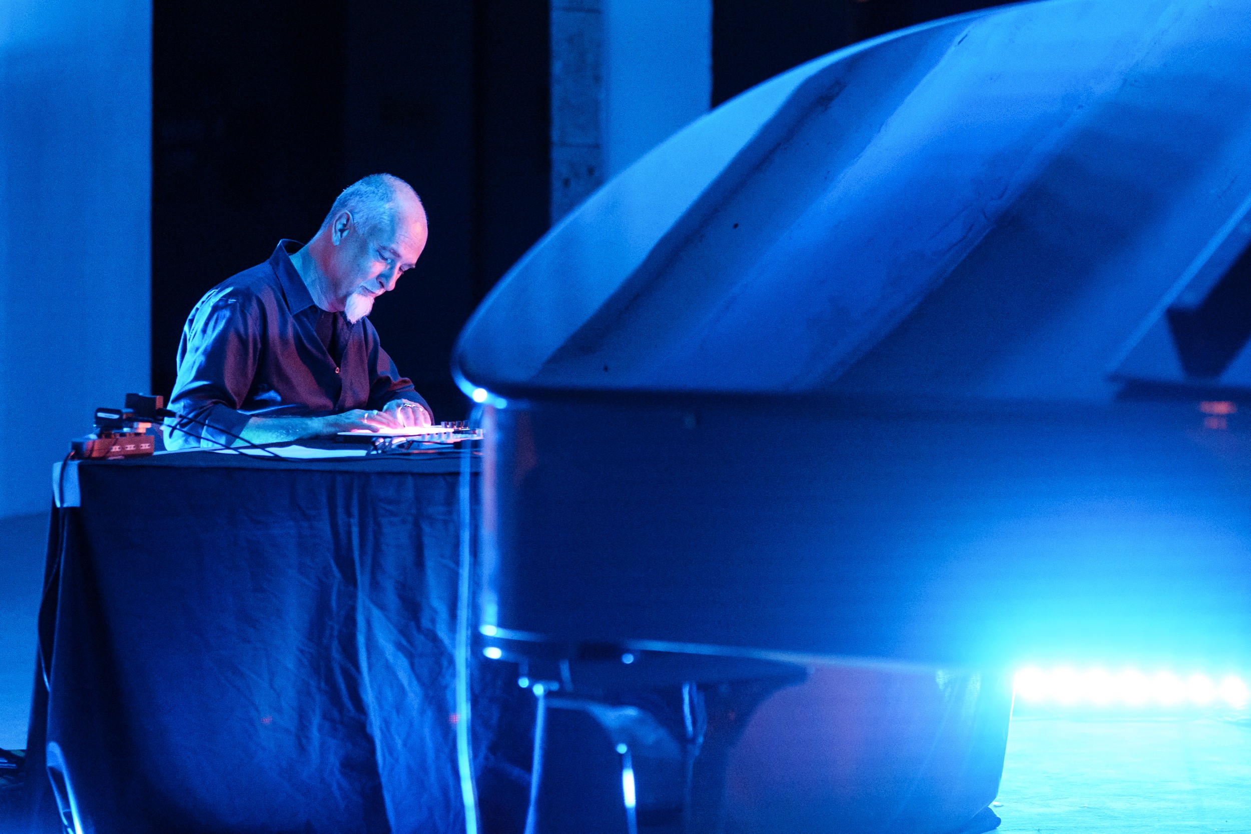 Un/veiled. Inside the creative process (after Cy Twombly) Eraldo ...